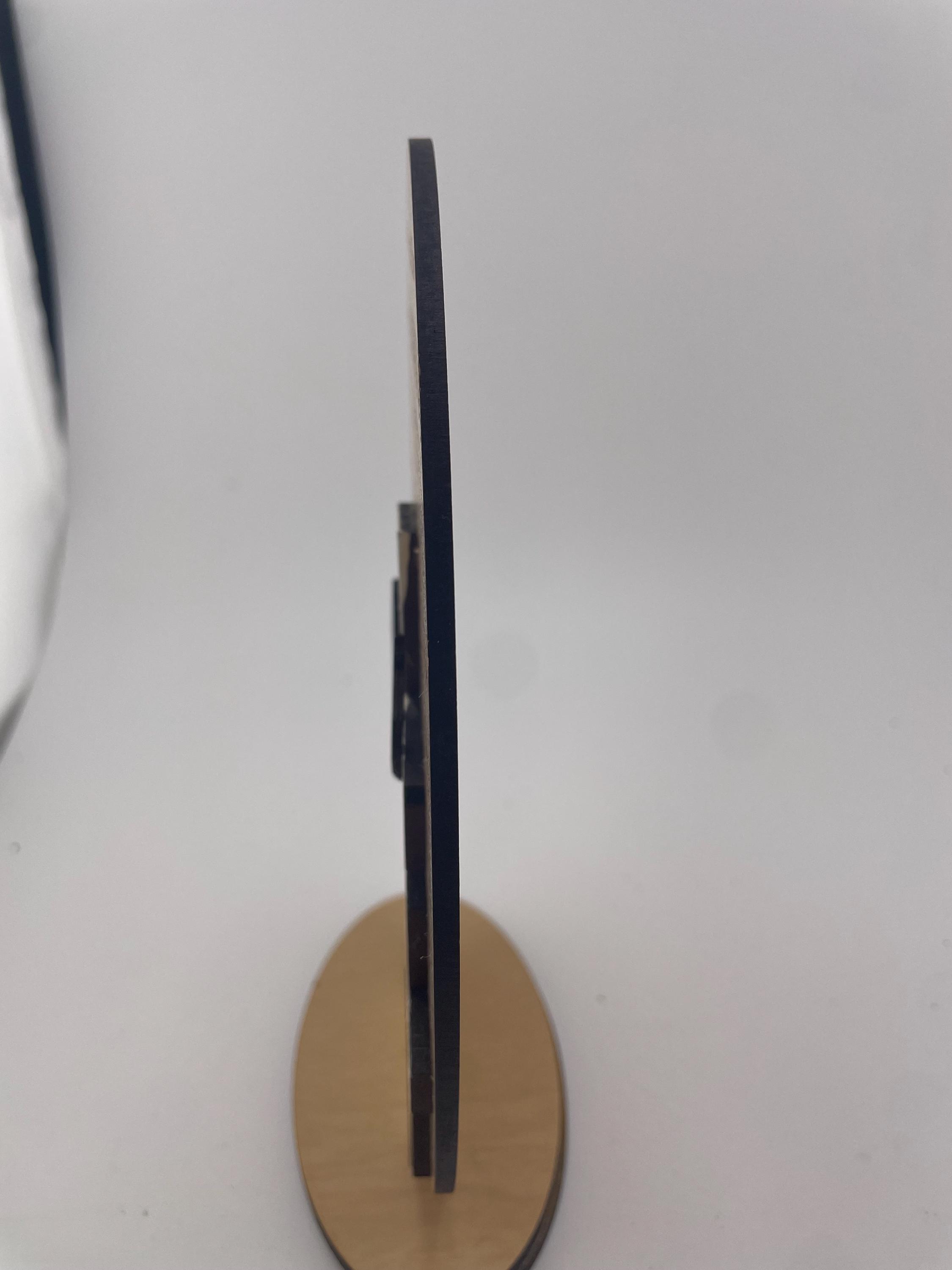 Old Rugged Cross Oval With Cross Front That Stands With a Easel or ...