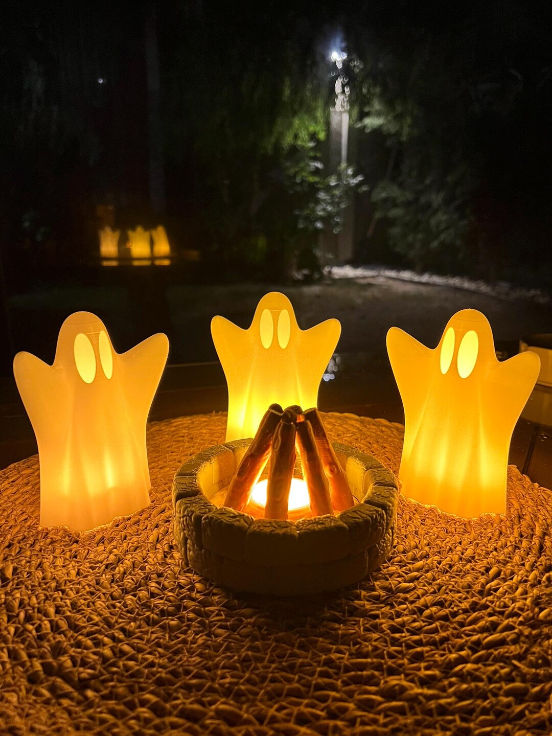 Halloween Nightlight: Ghost Campfire Ghostly Decoration - Etsy