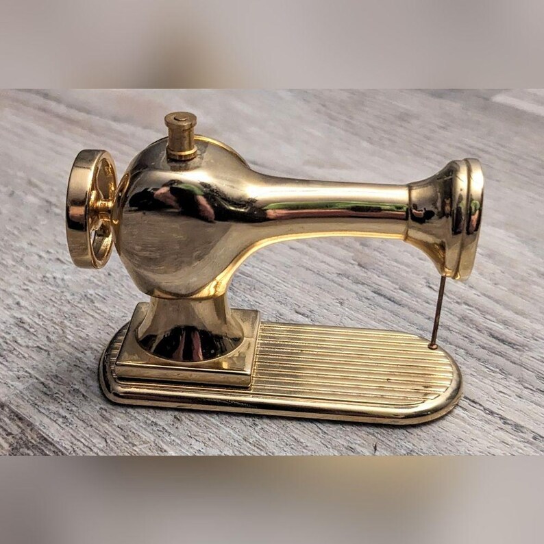 Vintage "elgin" Gold Tone Sewing Machine Shaped Mini Clock Quartz - Etsy