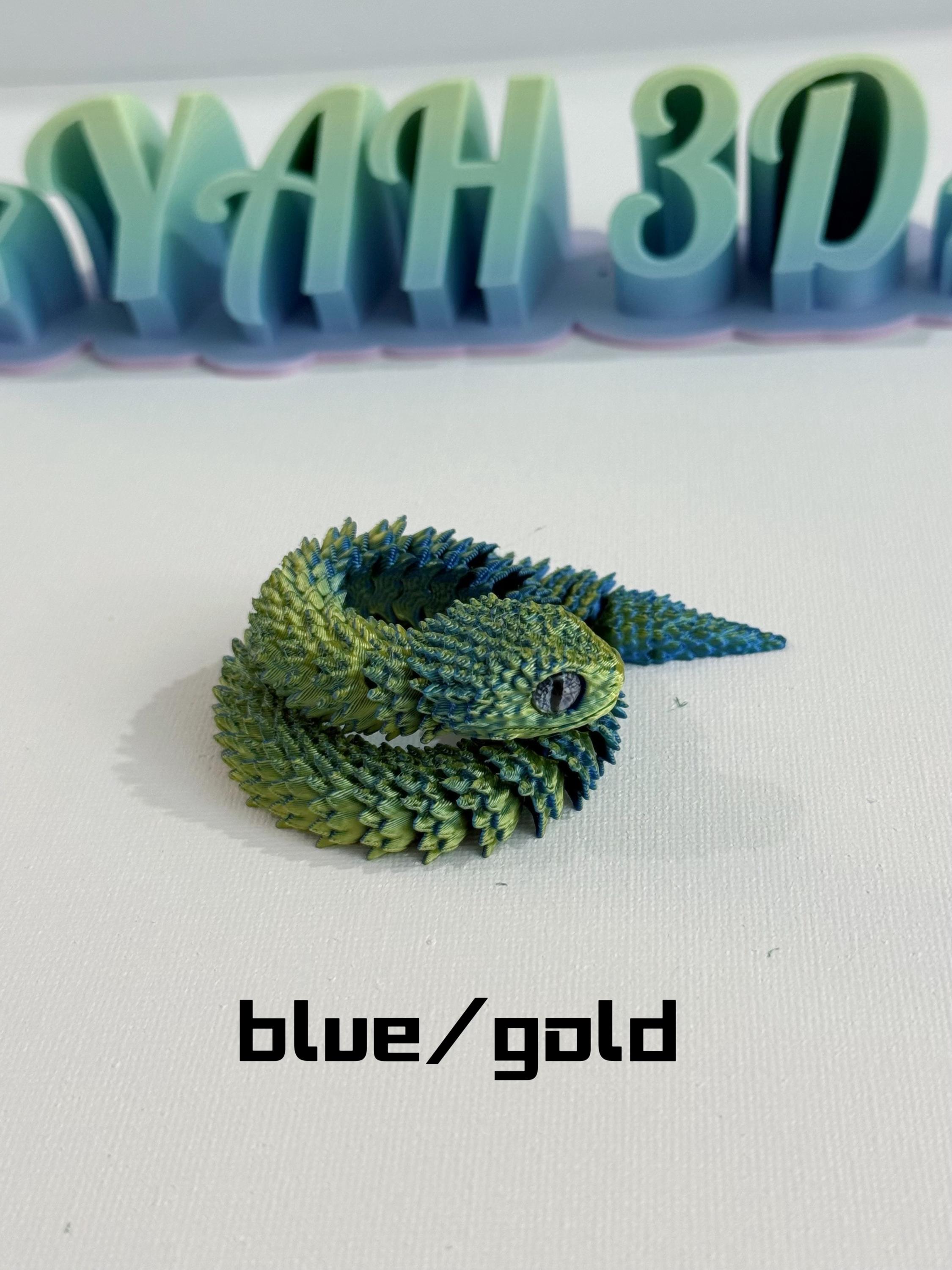 3D Printed Articulated Baby Bush Viper: Desk Decor, Kids Toy - Etsy