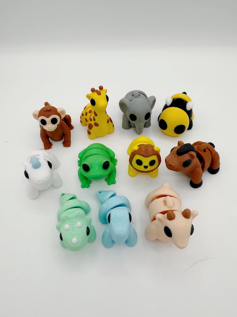 3D Printed Articulated Animal Keychain: Hinged Mini Pet Charm - Etsy