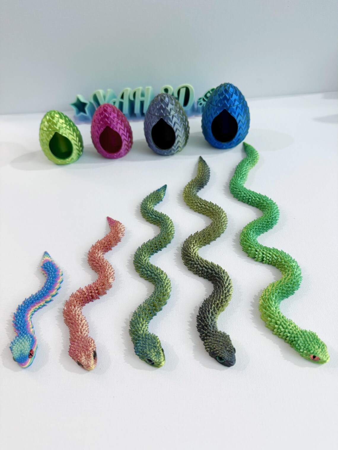 3D Printed Articulated Baby Bush Viper: Desk Decor, Kids Toy - Etsy
