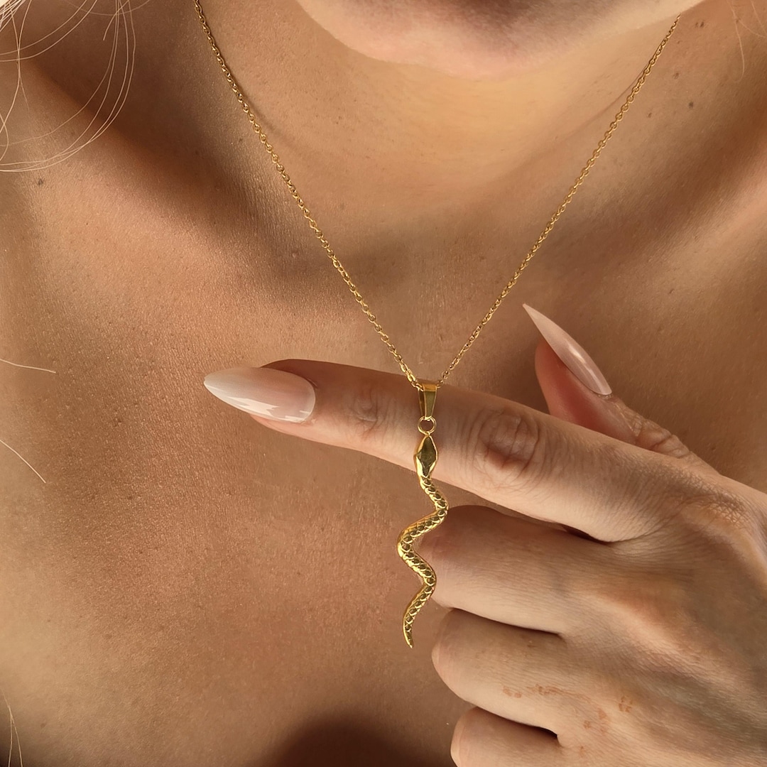 18K Gold Snake Pendant Necklace: Minimalist Serpent Charm, Adjustable ...