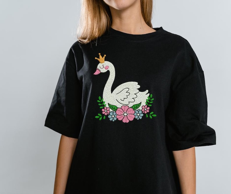 Swan Embroidery Design, Swan and Flowers Motif, Floral Swan Embroidery ...