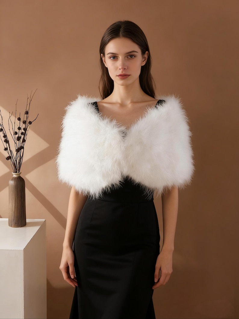 White Ostrich Feather Bridal Shawl, Fluffy Wedding Capelet, Elegant ...