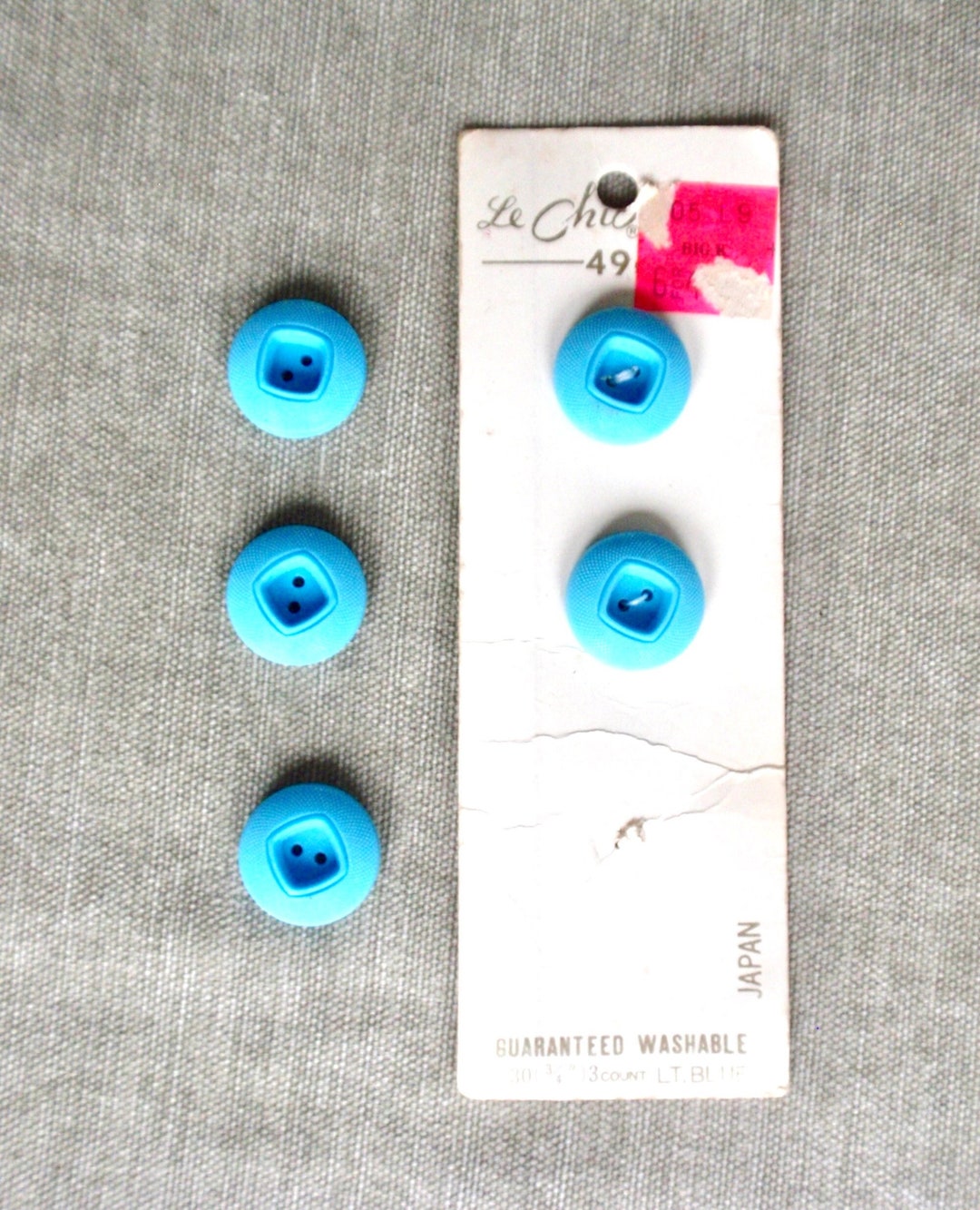 Le Chic Aqua Blue Buttons Set of 5, Vintage 1970s, 3/4" Round X 1/4 ...