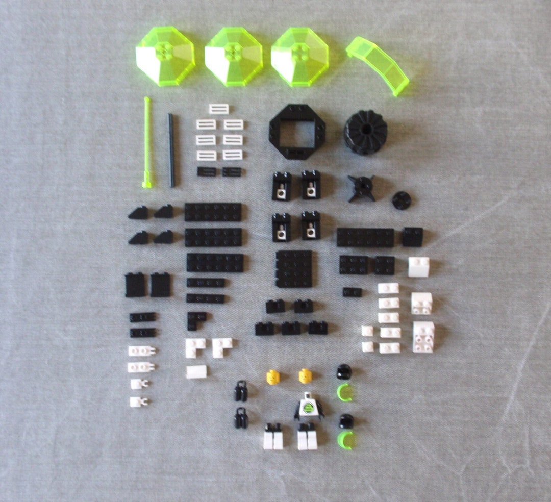 Vintage 1991 LEGO® 6933 Spectral Starglider Partial 76 Piece - Etsy