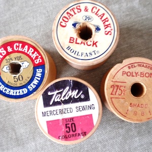 Set of 13 Vintage Large Wood Spools, 1 3/4" High, Most With Labels ...