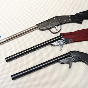 2 Daisy Cork Pop Guns, Victor Toy Rifle, Very Rare Broncho Pistol ...