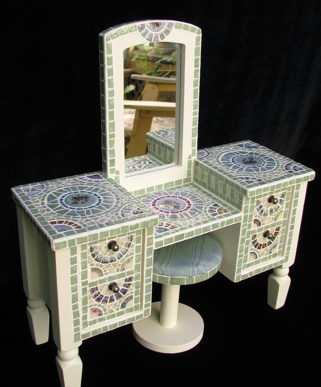 Tile Mosaic Vanity Jewelry Box, Broken China Plate Mosaic, Decorative ...