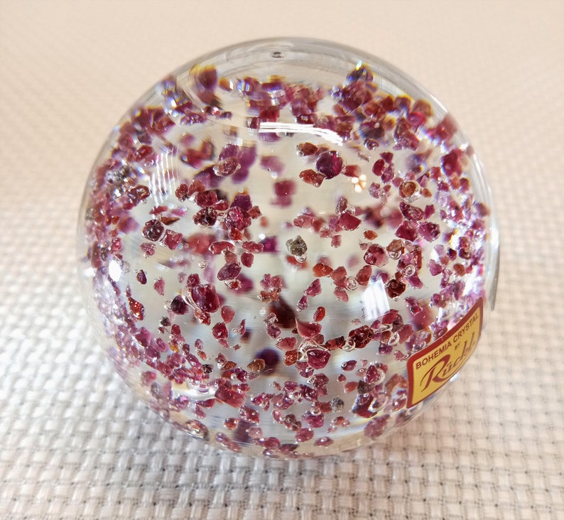 Pair of Ruckl Crystal Paperweights Inlaid With Czech Garnets - Etsy