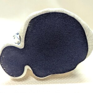 Dedham Style Pottery Cat Figurine, White Crackle Glaze, Cobalt Blue ...