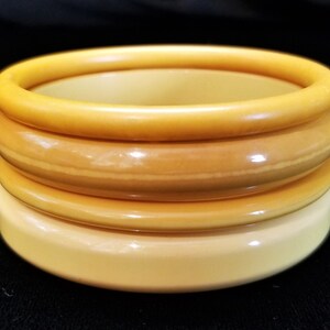 Vintage Bakelite Butterscotch Bangle Set, 4 Art Deco Bakelite Bangles ...