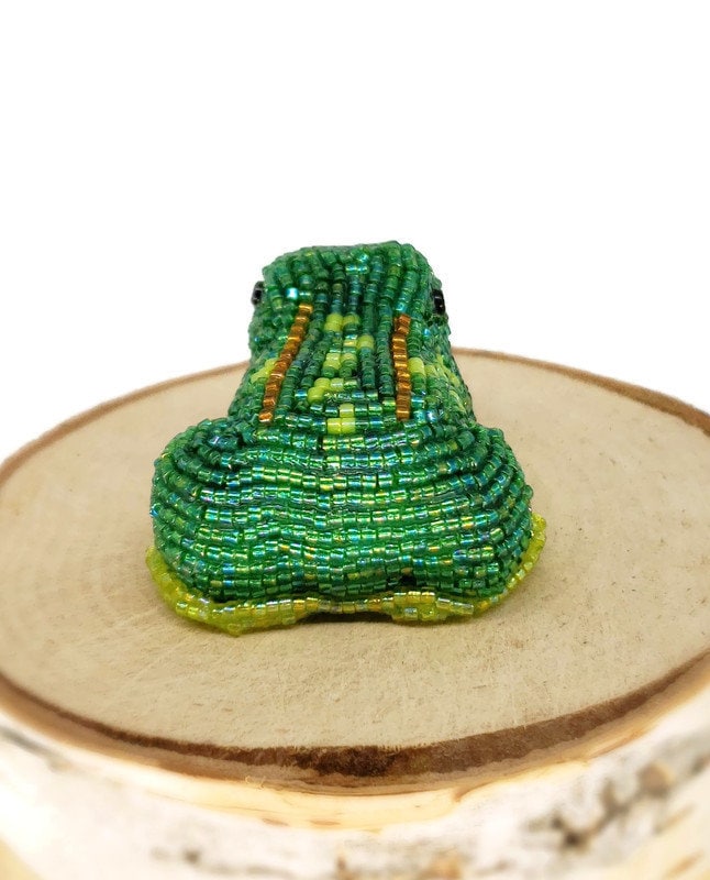 Frog Figurine Miniature Beaded Woodland Toad Animal Totem | Etsy