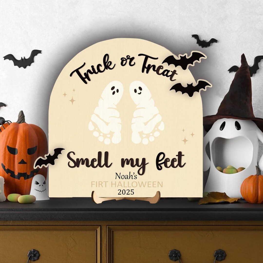 DIY Halloween Footprint Art 2025, Trick or Treat Smell My Feet Sign ...