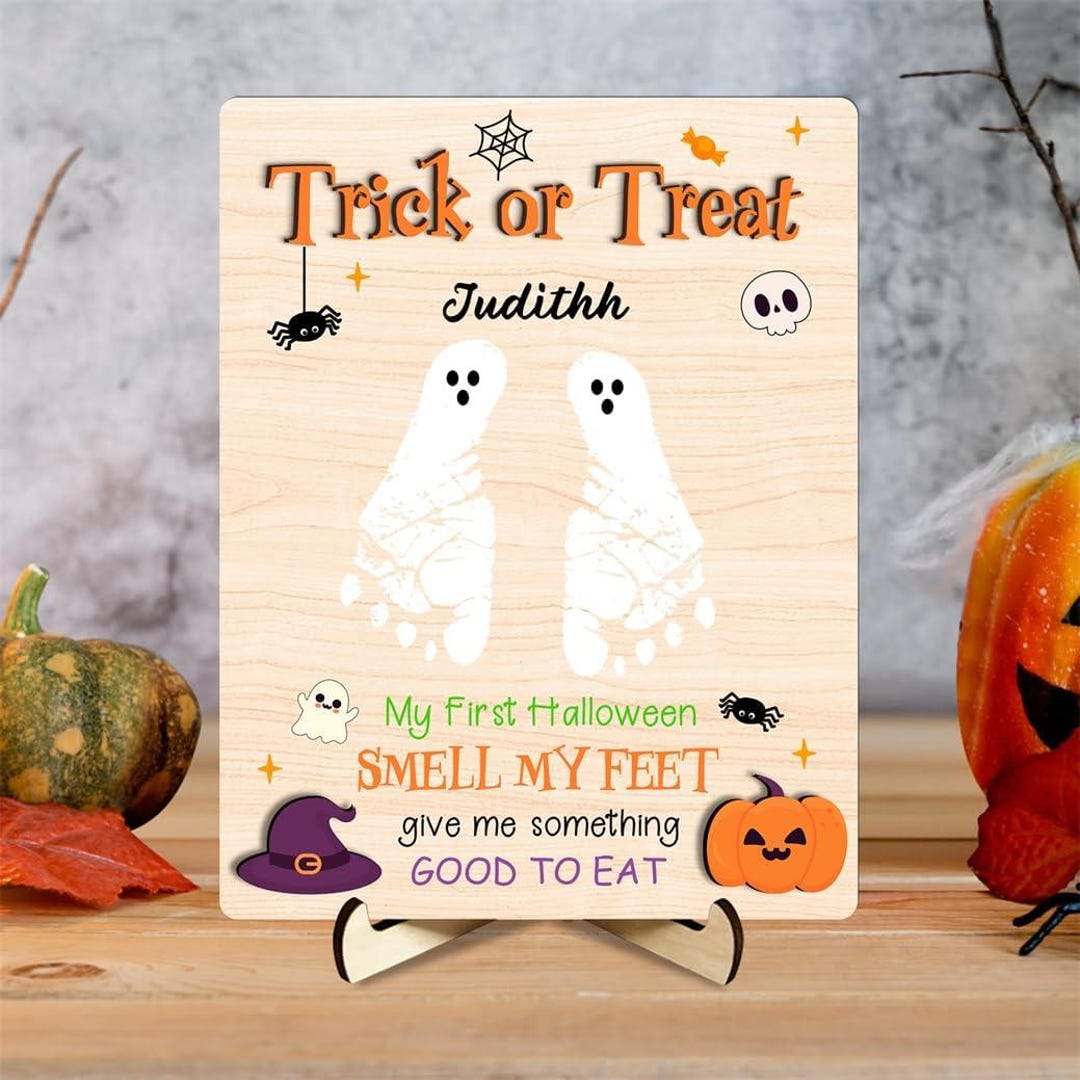 Babys First Halloween, DIY Halloween Footprint Art 2025, Baby Footprint ...