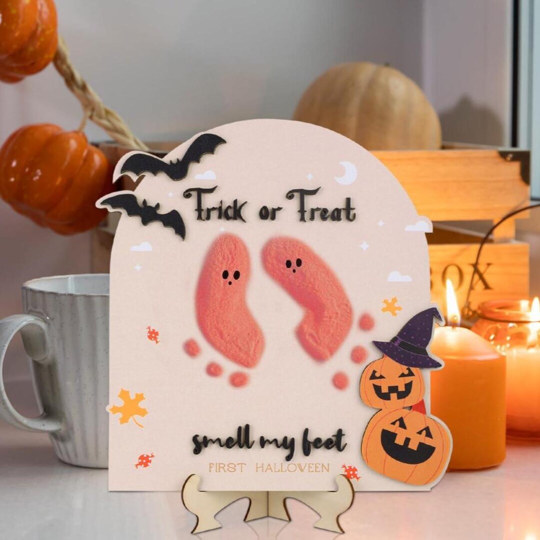 Baby Footprint Halloween, DIY Halloween Footprint Art 2025, Baby's ...