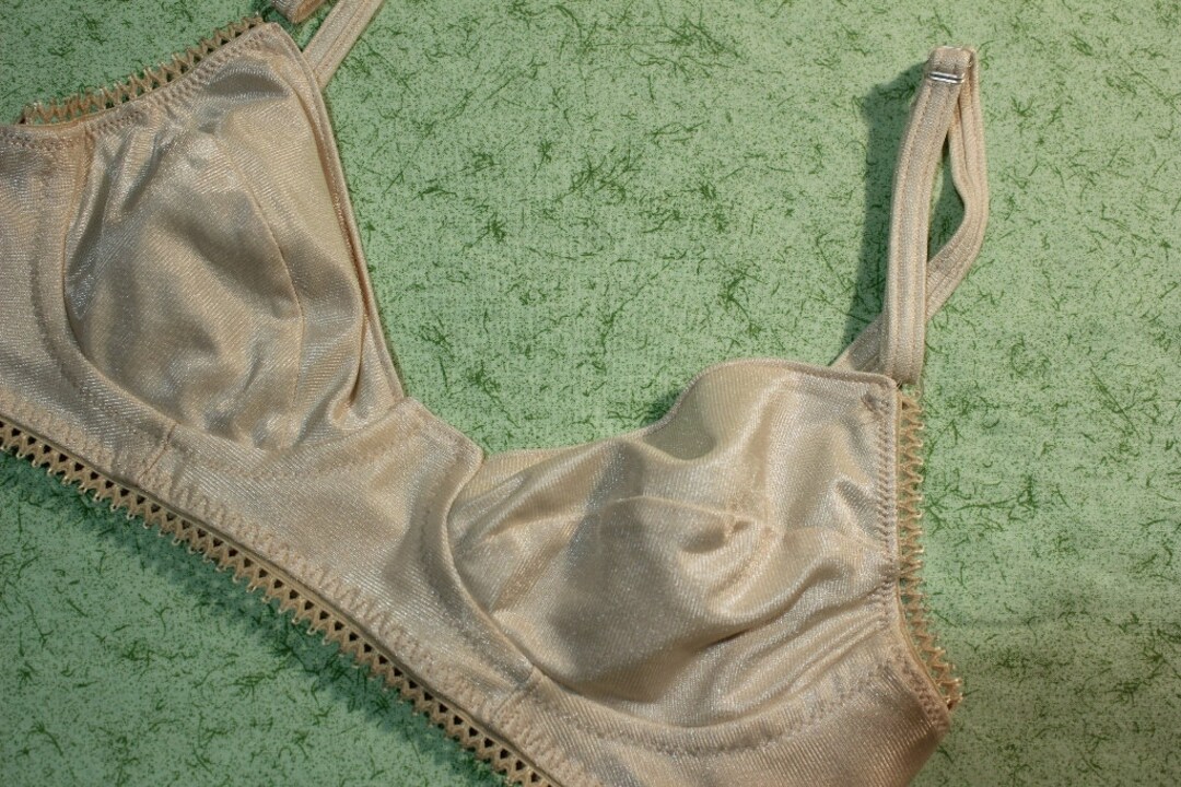 Bra Without Underwire, Beige Colored Bra, Teenage Girl Bra, Neutral ...