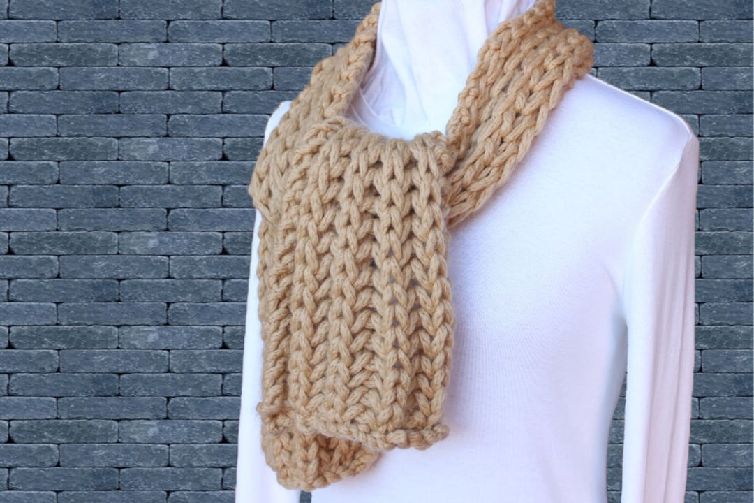 Chunky Knitted Scarf Pattern, Easy to Knit Scarves, Knitting Pattern ...