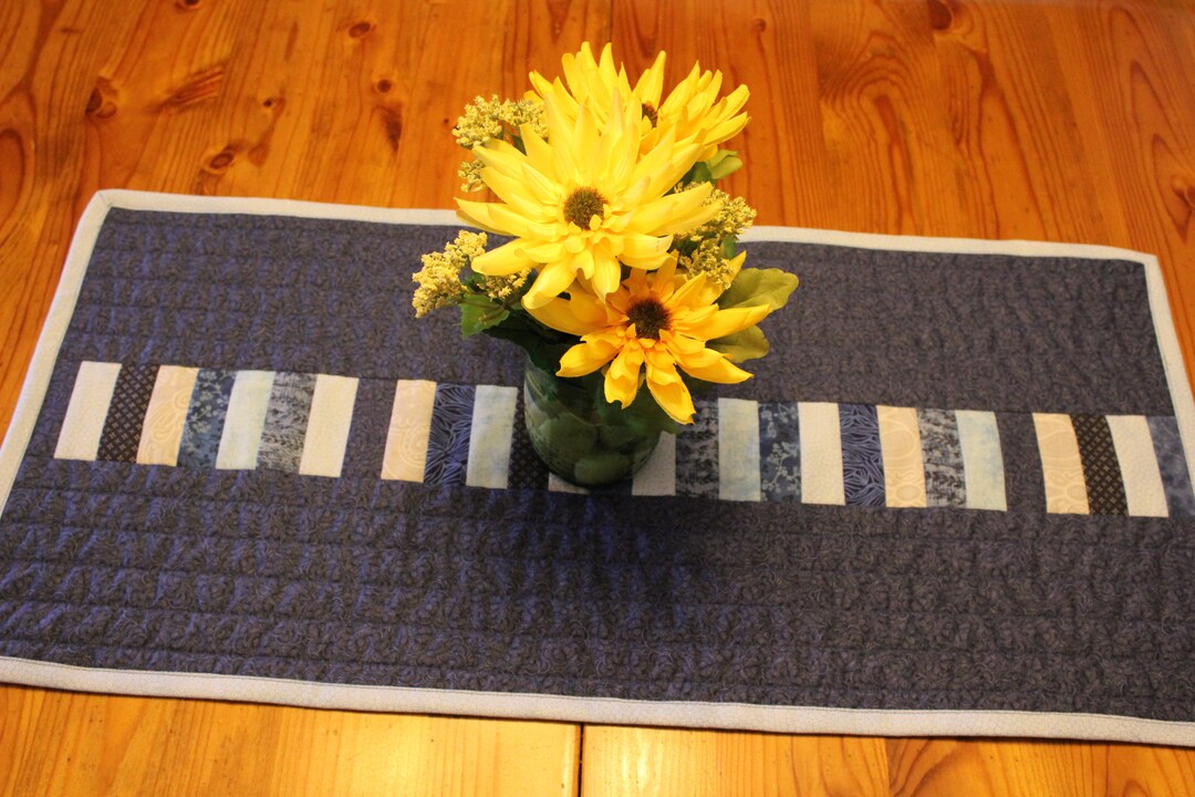 Easy Quilted Table Runner Pattern, Quilted Table Topper Pattern, Easy ...