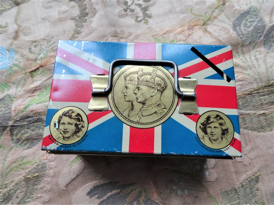 ROYALTY English Litho Tin Box,royal Souvenir Queen Elizabeth Ii,the ...