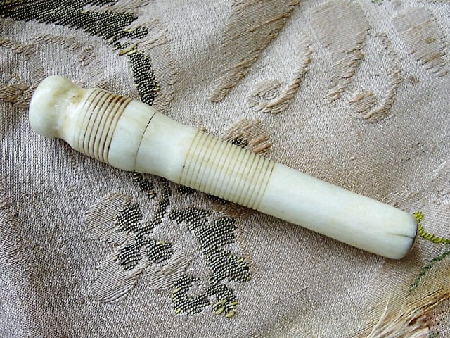BEAUTIFUL Antique Sailors Carved Bone Needle Case,folk Art, Sailor Art ...