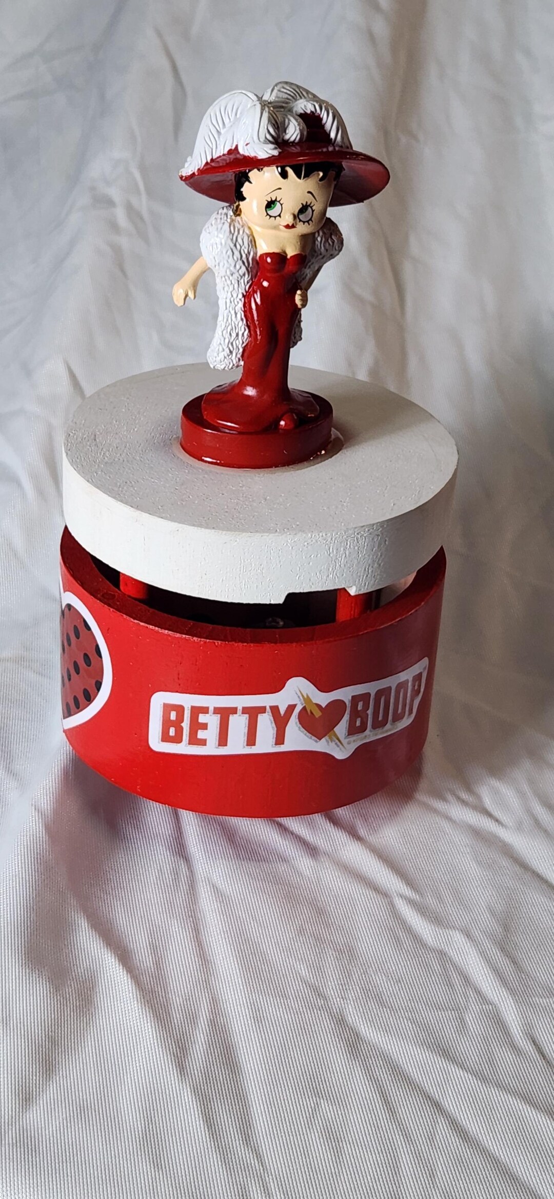 ROTATING BETTY BOOP Music Box - Etsy