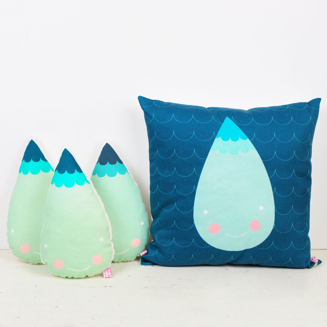 Mini Raindrop Pillow in Mint for Baby Shower Gift, by Pinknounou - Etsy