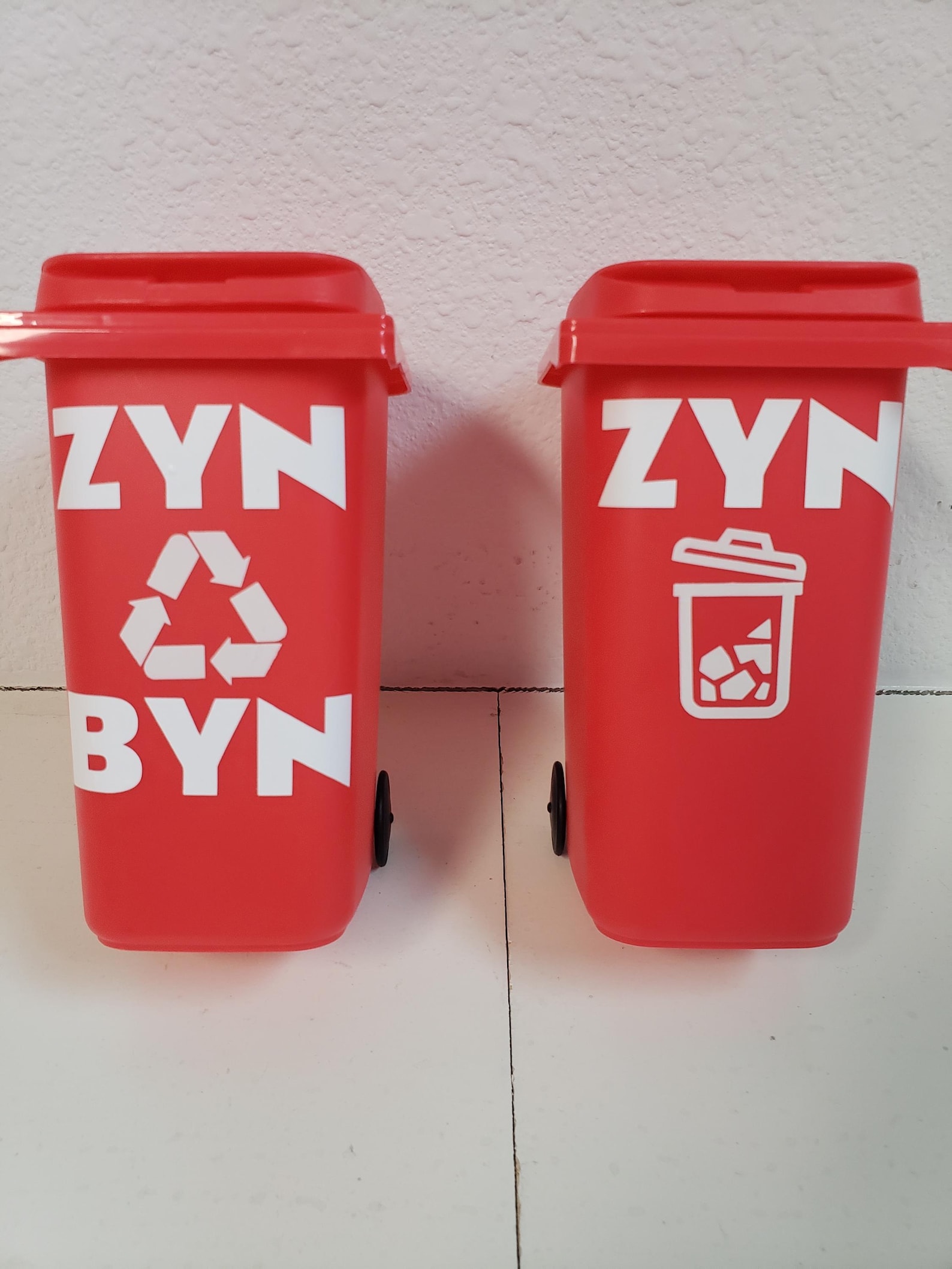 Mini Trash Bin Create Your Own DIY Wheelie Bin Pen Holder or Pencil Box ...