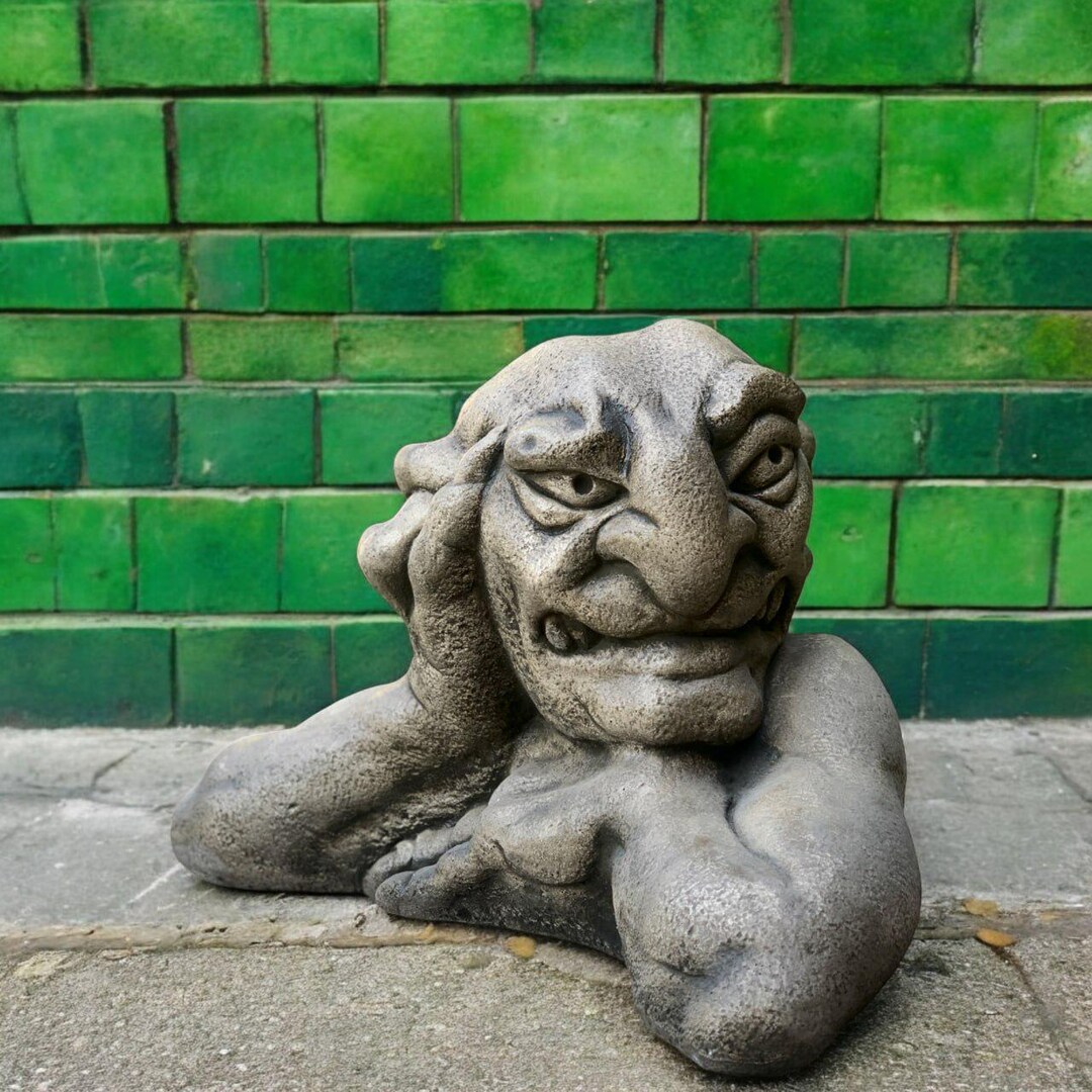 Concrete Gremlin Statue Stone Gothic Figurine Outdoor Fantasy Sculpture ...