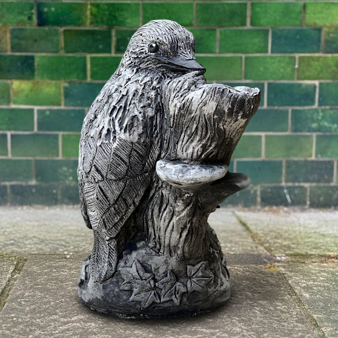 Stone Bird With Tree Stump Decor Concrete Garden Bird Statue Garden ...