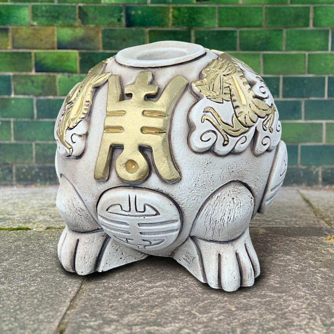 Concrete Lucky Toad Sculpture Handcrafted Aroma Lamp Statue Feng Shui ...