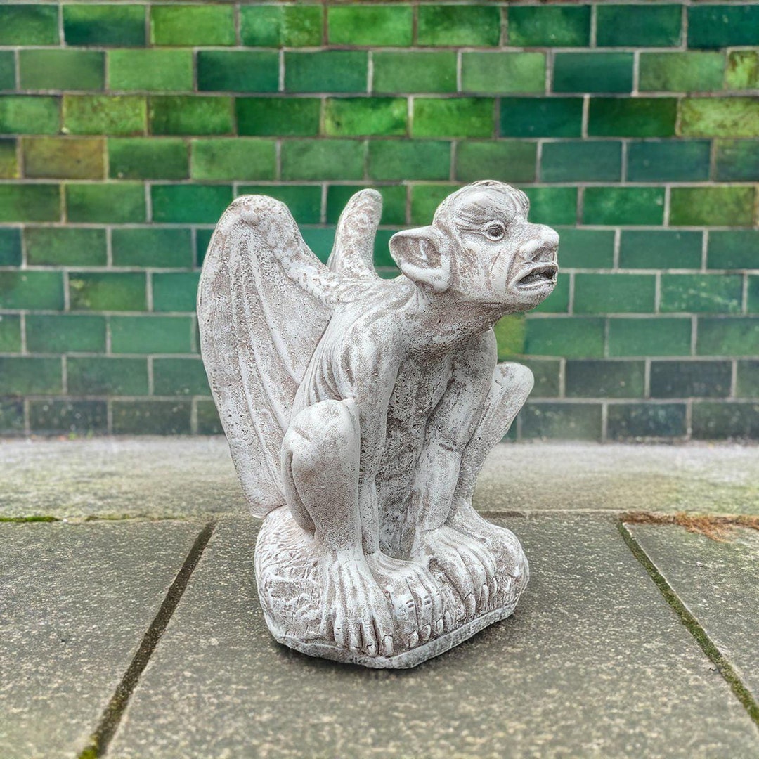 Concrete Gargoyle Statue for Garden Guardian Sculpture Stone Creature ...
