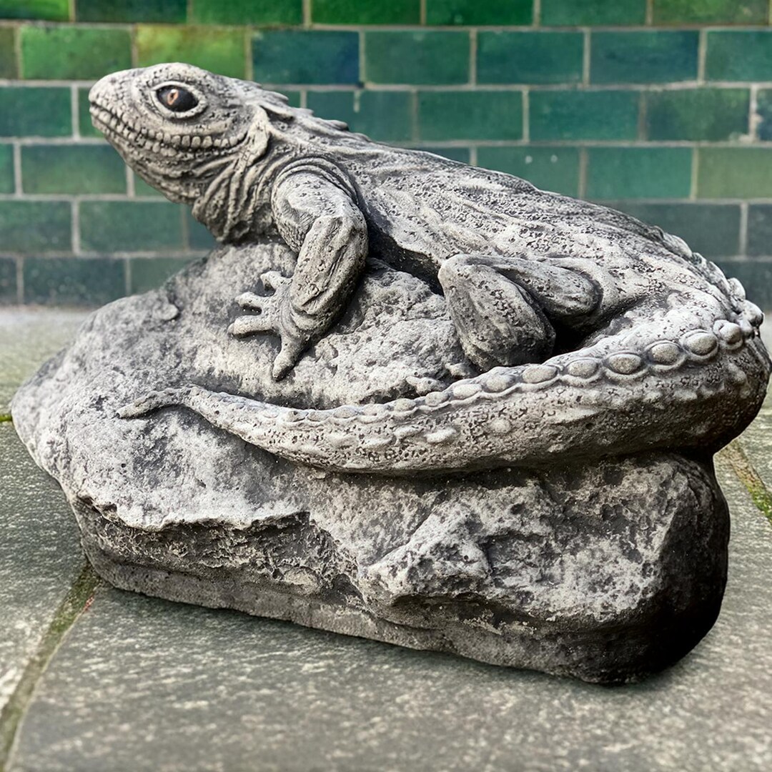 Stone Lizard Garden Statue Concrete Reptile Decoration Outdoor Lizard ...