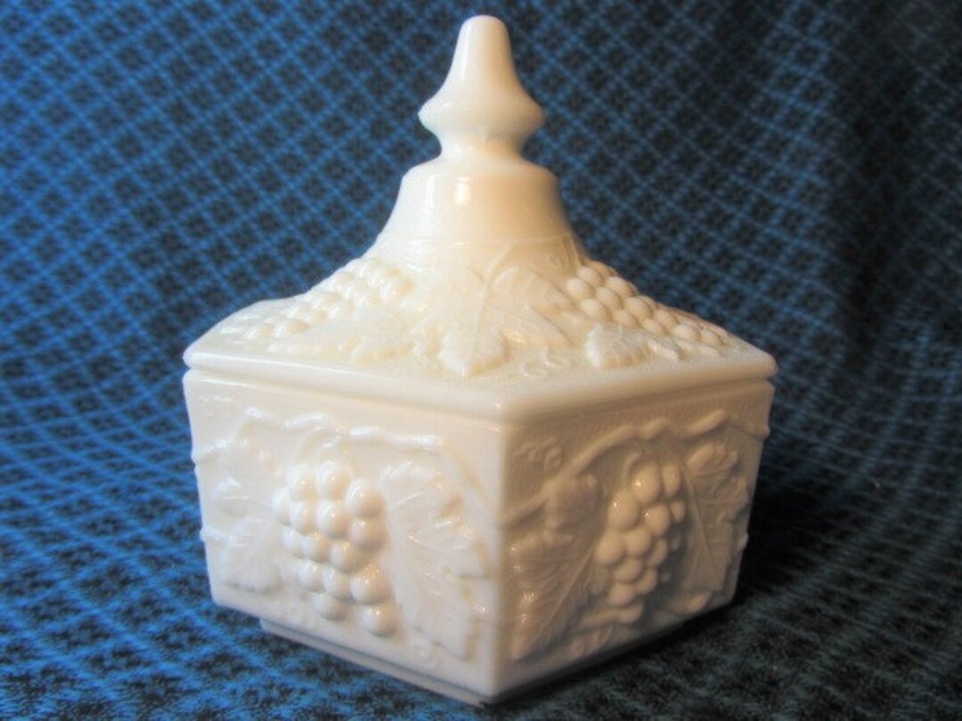 Imperial Glass Milk Glass Trinket Box Milk Glass Jewelry - Etsy