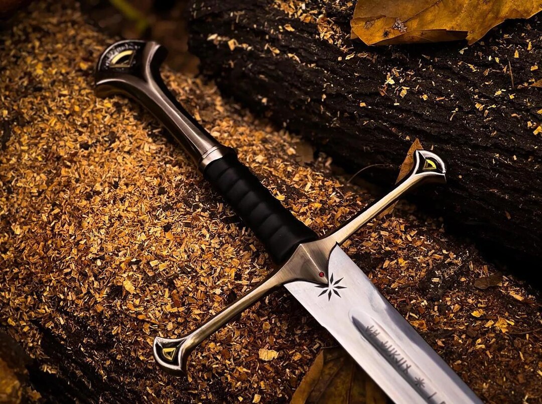 The King Aragorn Sword With Scabbard Master Sword of Replica Epic ...