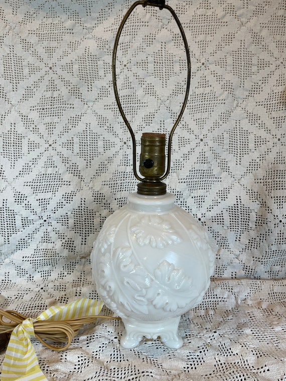 Vintage Aladdin Table Lamp | Etsy