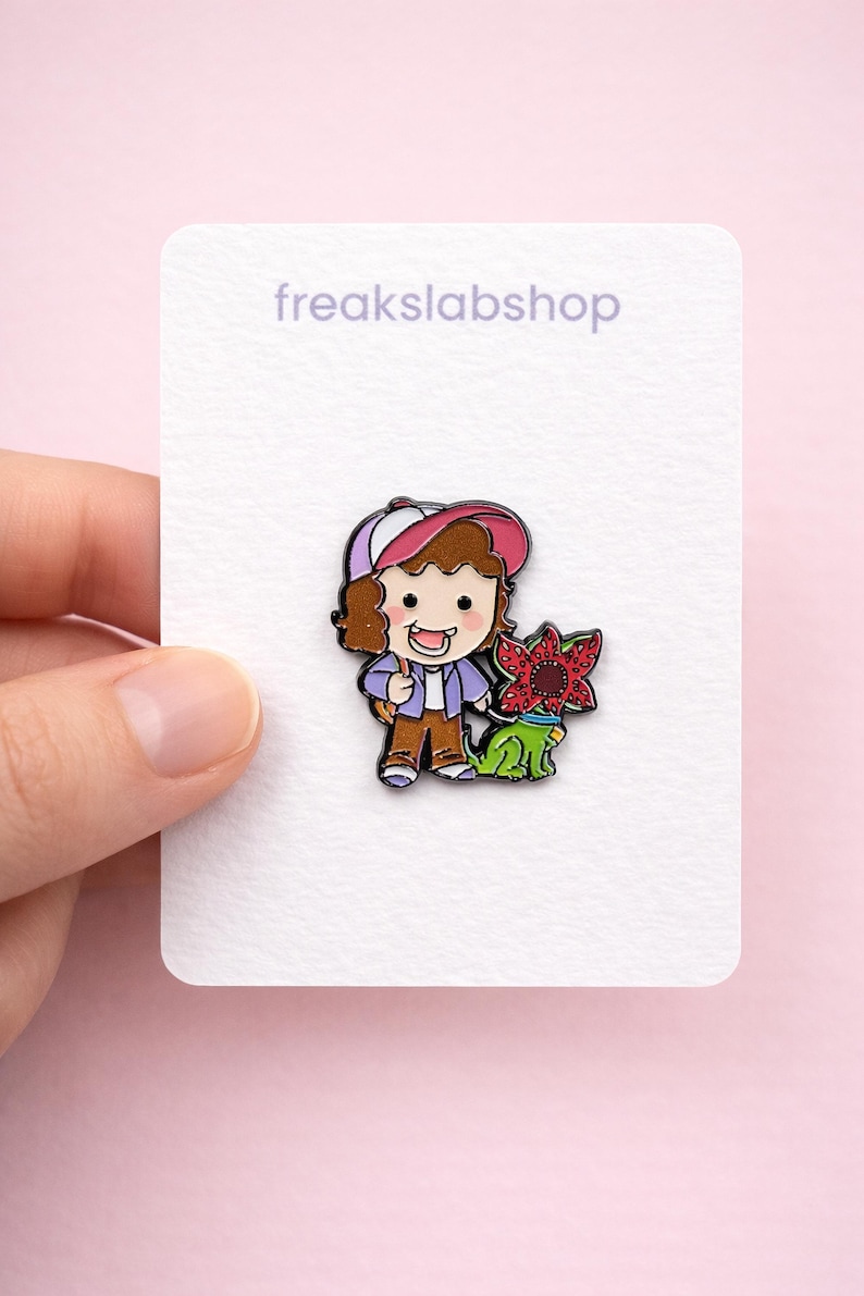 Chibi Stranger Things Enamel Pin – Dustin & Demogorgon - Fandom Horror ...