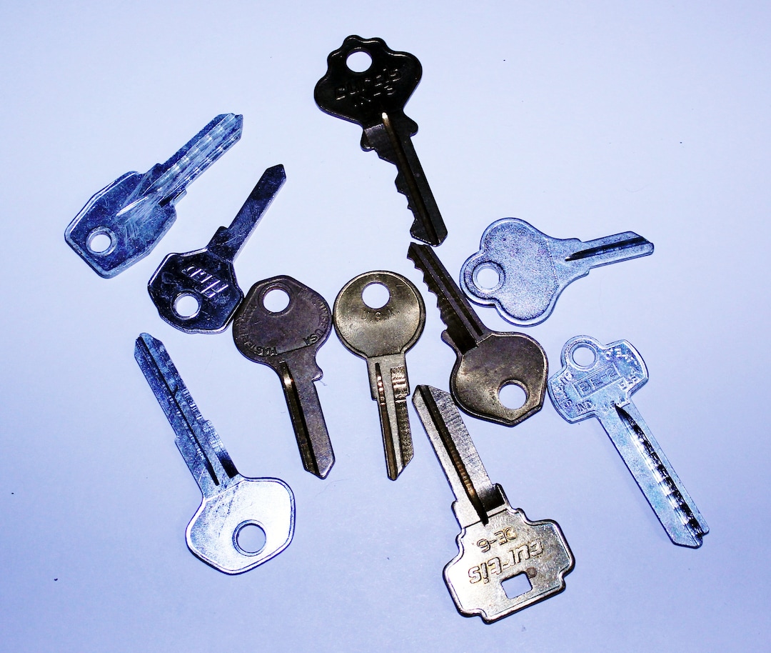 Set of 10 Vintage Keys, House Keys, Vintage Car Keys, Bulk Craft Keys ...