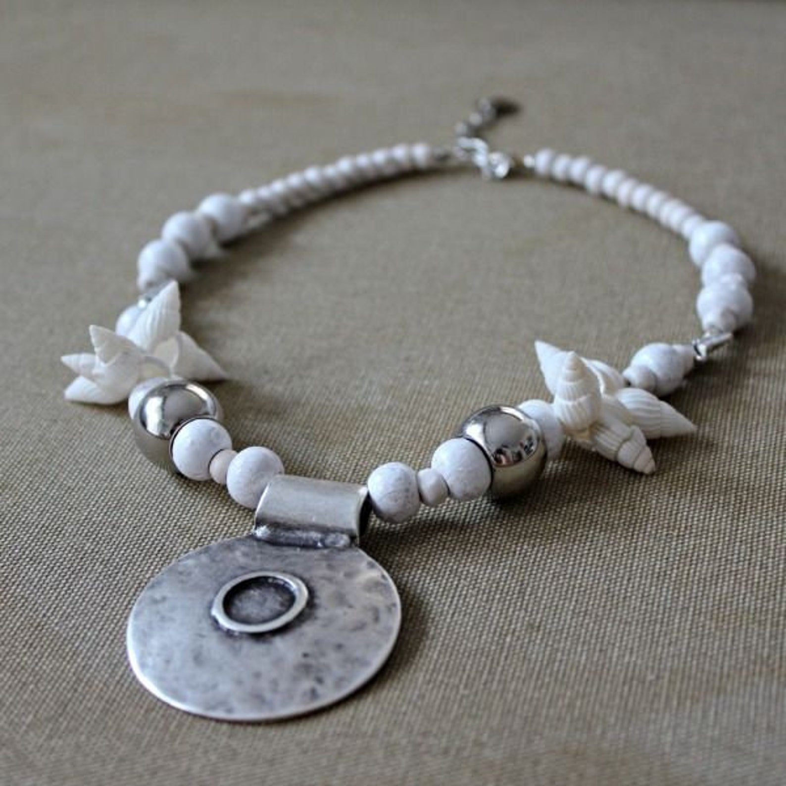 Sea Shell Necklace White Necklace Wooden Necklace Beach - Etsy