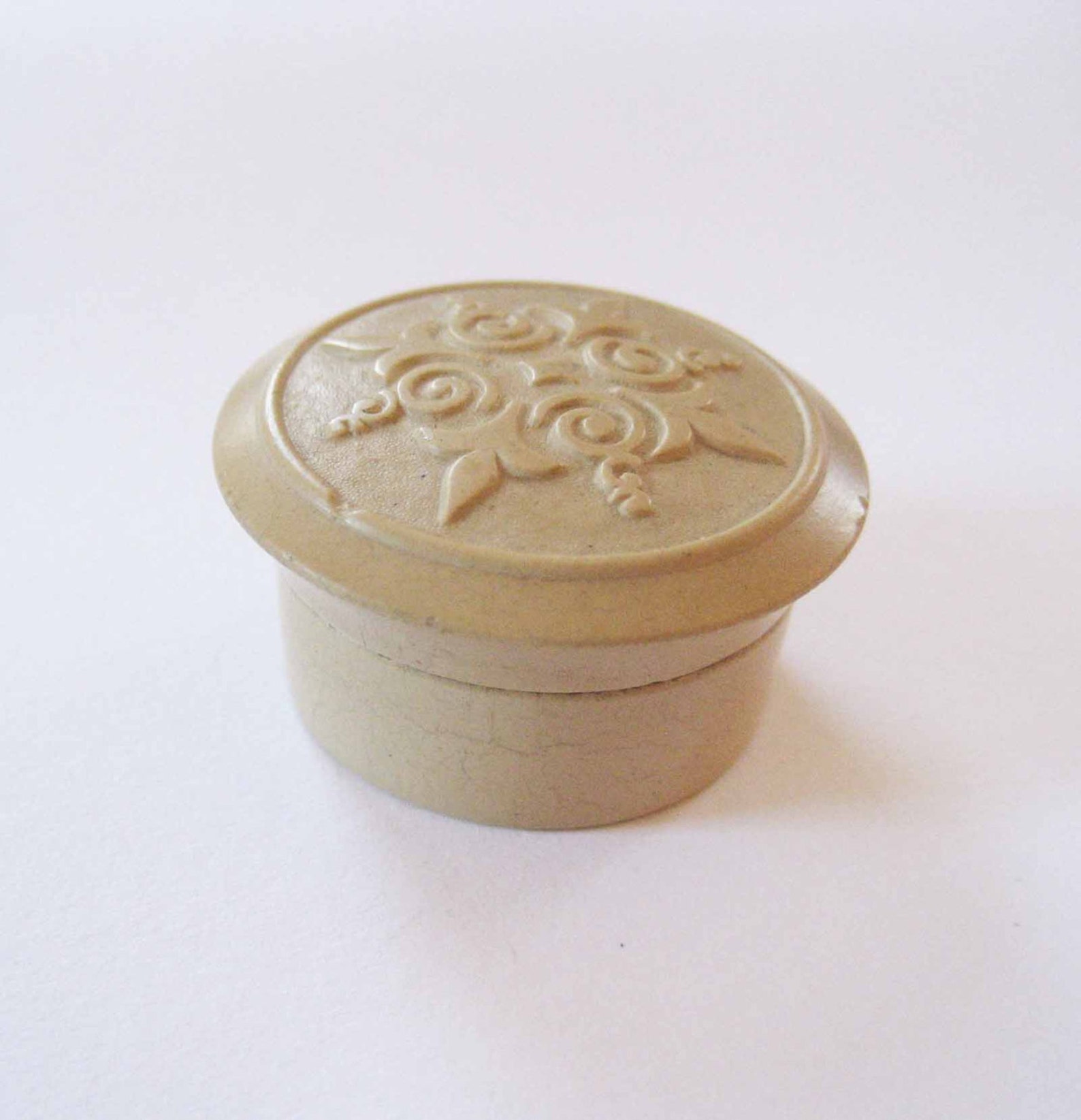 Tiny 1930's Celluloid Box With Molded Mandala Pattern Top | Etsy