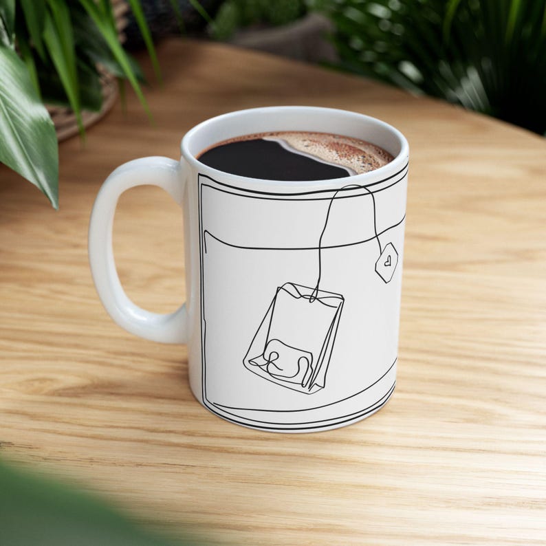 Minimalist Ceramic Mug, 2D Illustration Lover Tea Mug, Coffee Cup, Hot ...