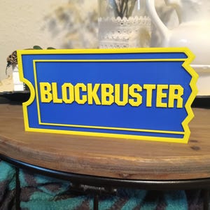 Blockbuster Retro Shelf Art Movie Bookcase Display for Film Collection ...
