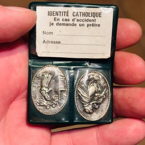 Catholic Medals, CATHOLIC IDENTITY, Religious Pocket Case From Italy - Etsy