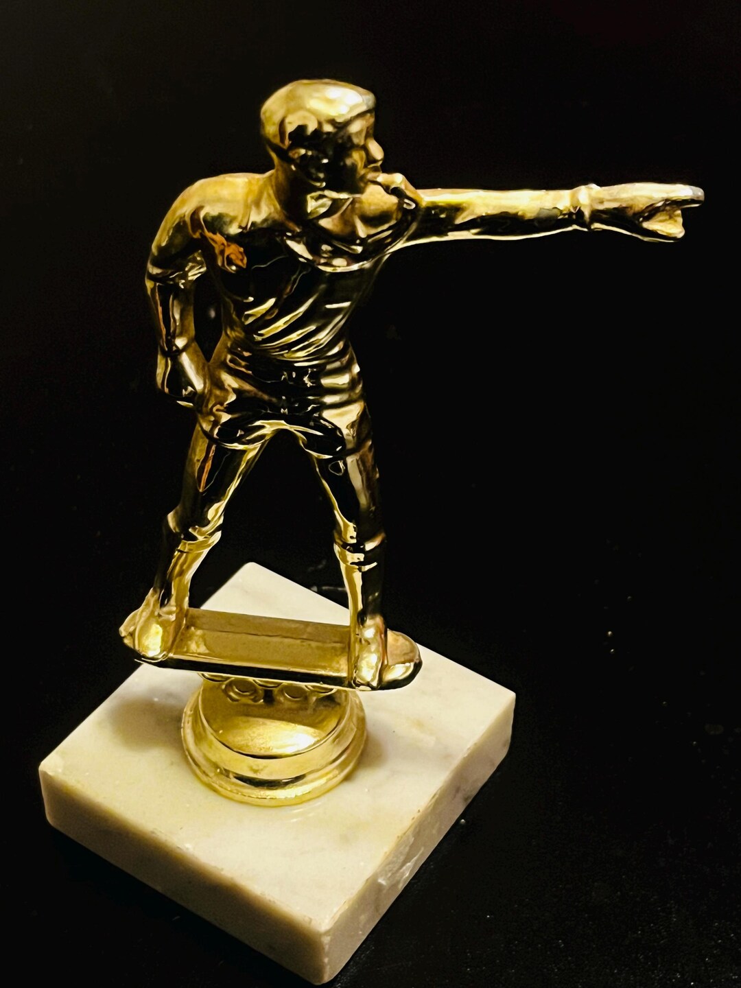 Valken 68: Golden Sports Award Statuette - Etsy