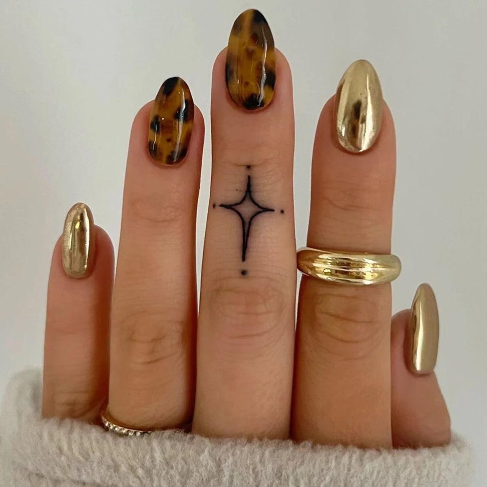 Noble Amber Color Halo Dyeing Brown Golden Mirror Leopard Print Long ...