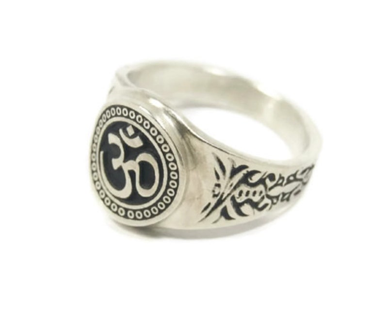 Om Ohm Symbol Ring - Hindu Sacred Atman Hinduism RM194 - Etsy