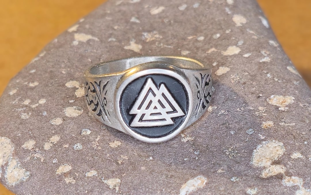 Valknut Symbol Ring: Norse Viking Art Pewter Ring RM149 - Etsy