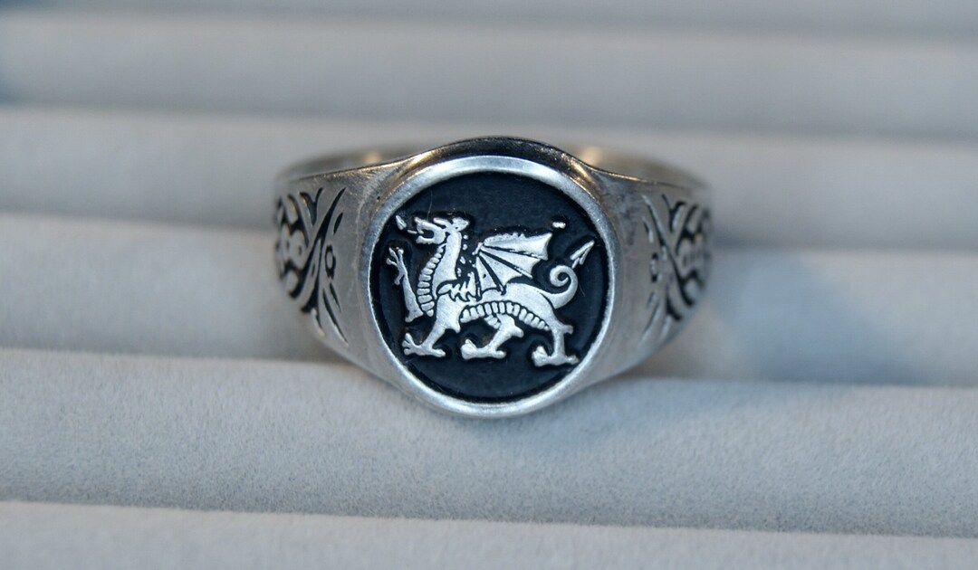Welsh Dragon Ring - Flag of Wales Dragon - Y Ddraig Goch Red Dragon ...