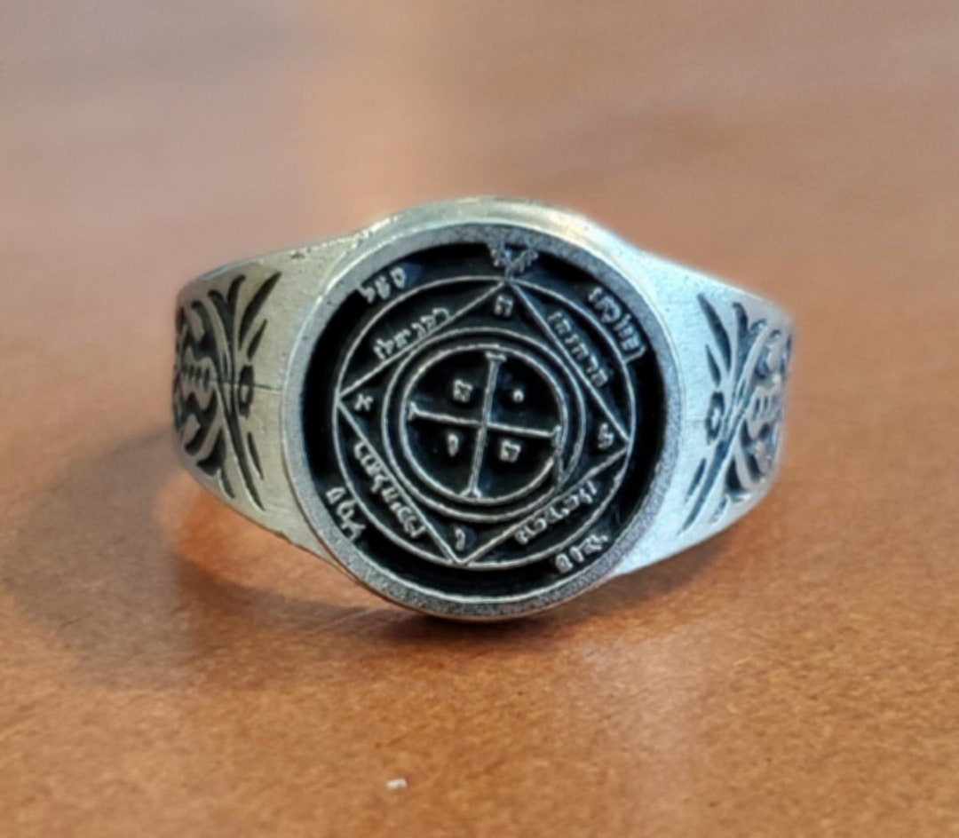 Fifth Pentacle of Saturn Ring - Pentacle Seal From the Key of Solomon ...